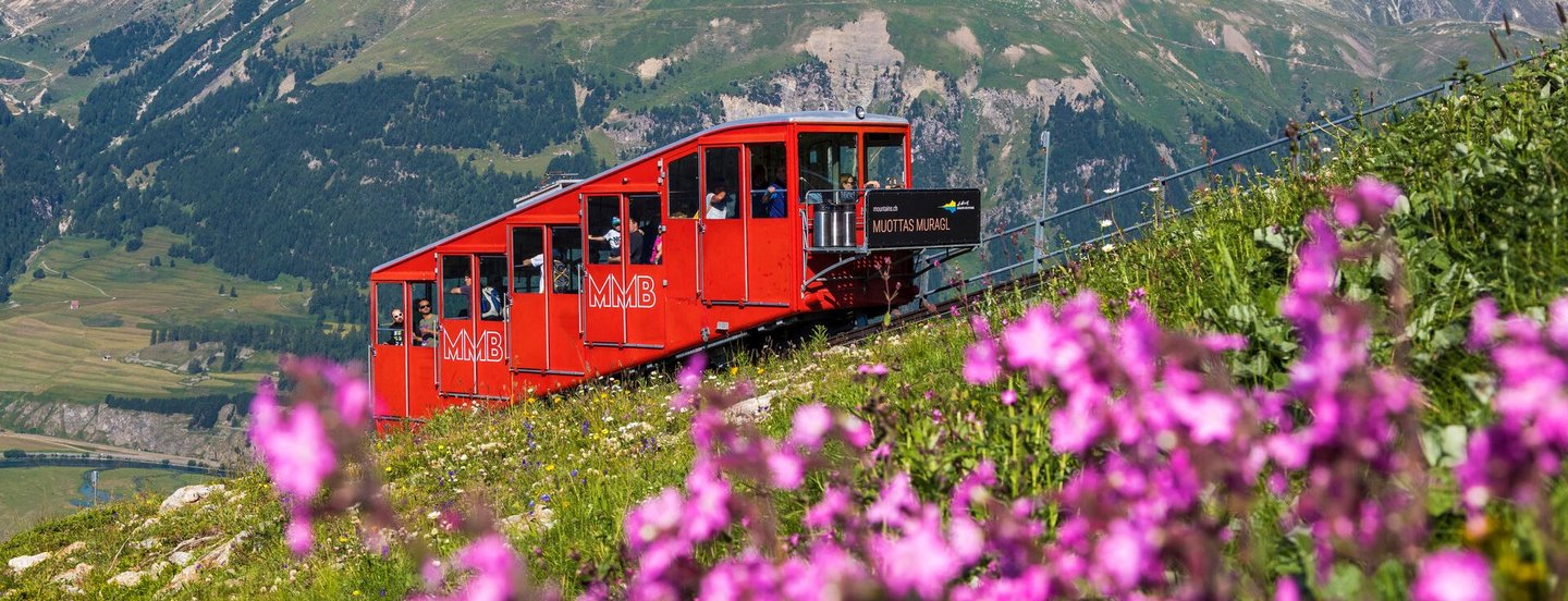 Arrival & operating times | Romantik Hotel Muottas Muragl