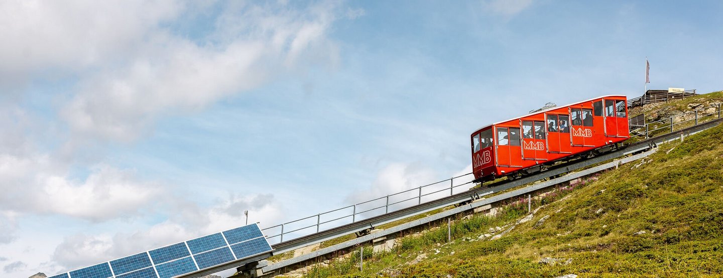 Arrival & operating times | Romantik Hotel Muottas Muragl