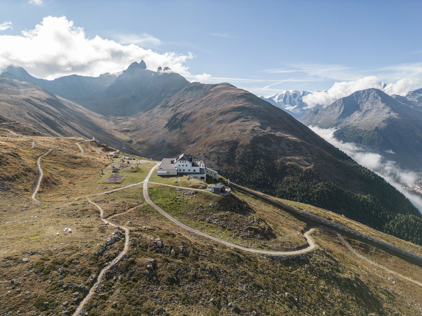 Arrival & operating times | Romantik Hotel Muottas Muragl